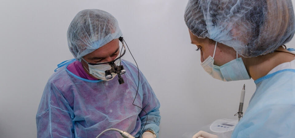 Dentiste Luynes | Dr Marc Crémades | Implant dentaire & Esthétique